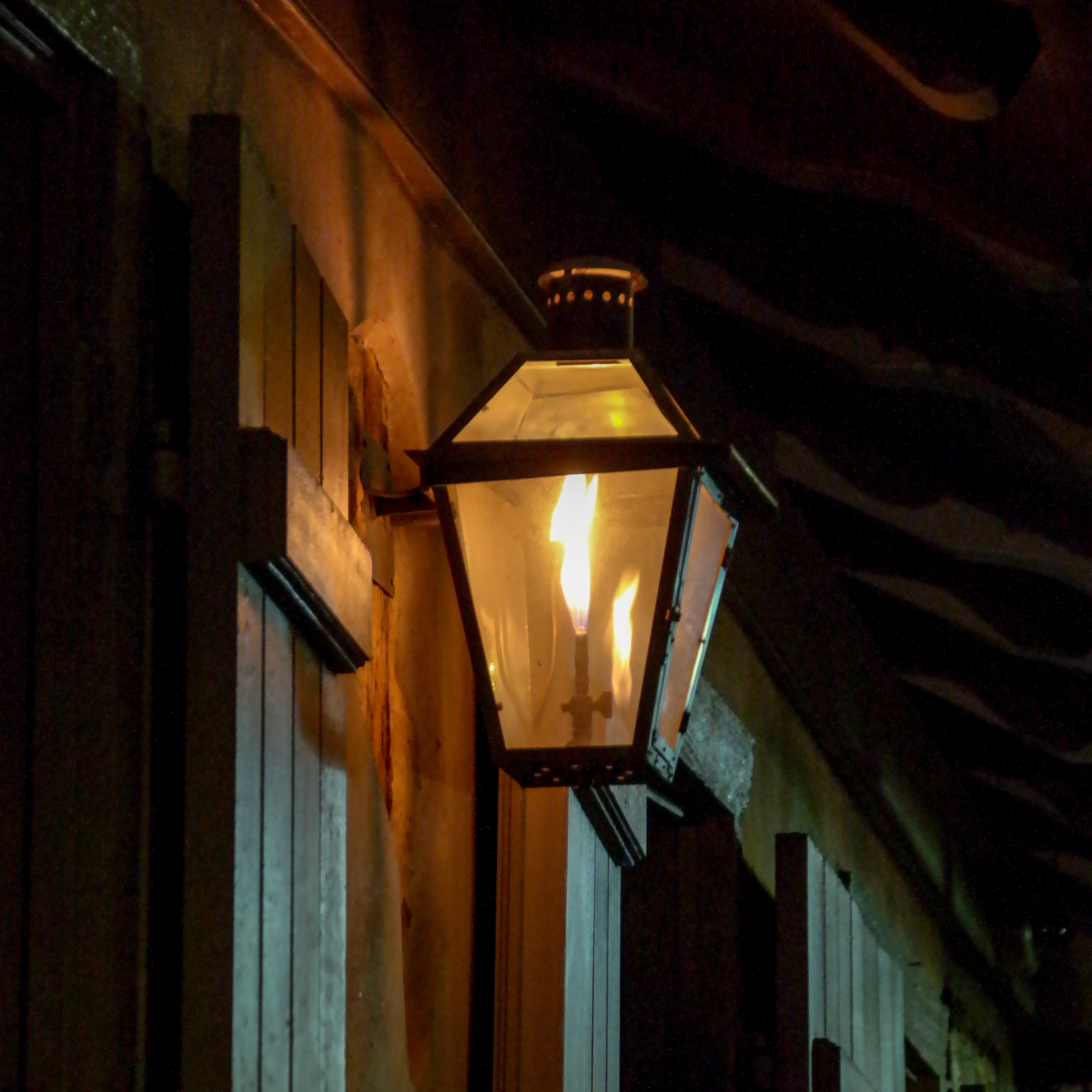 A Photo Tour of the French Quarter – HilaryStyle