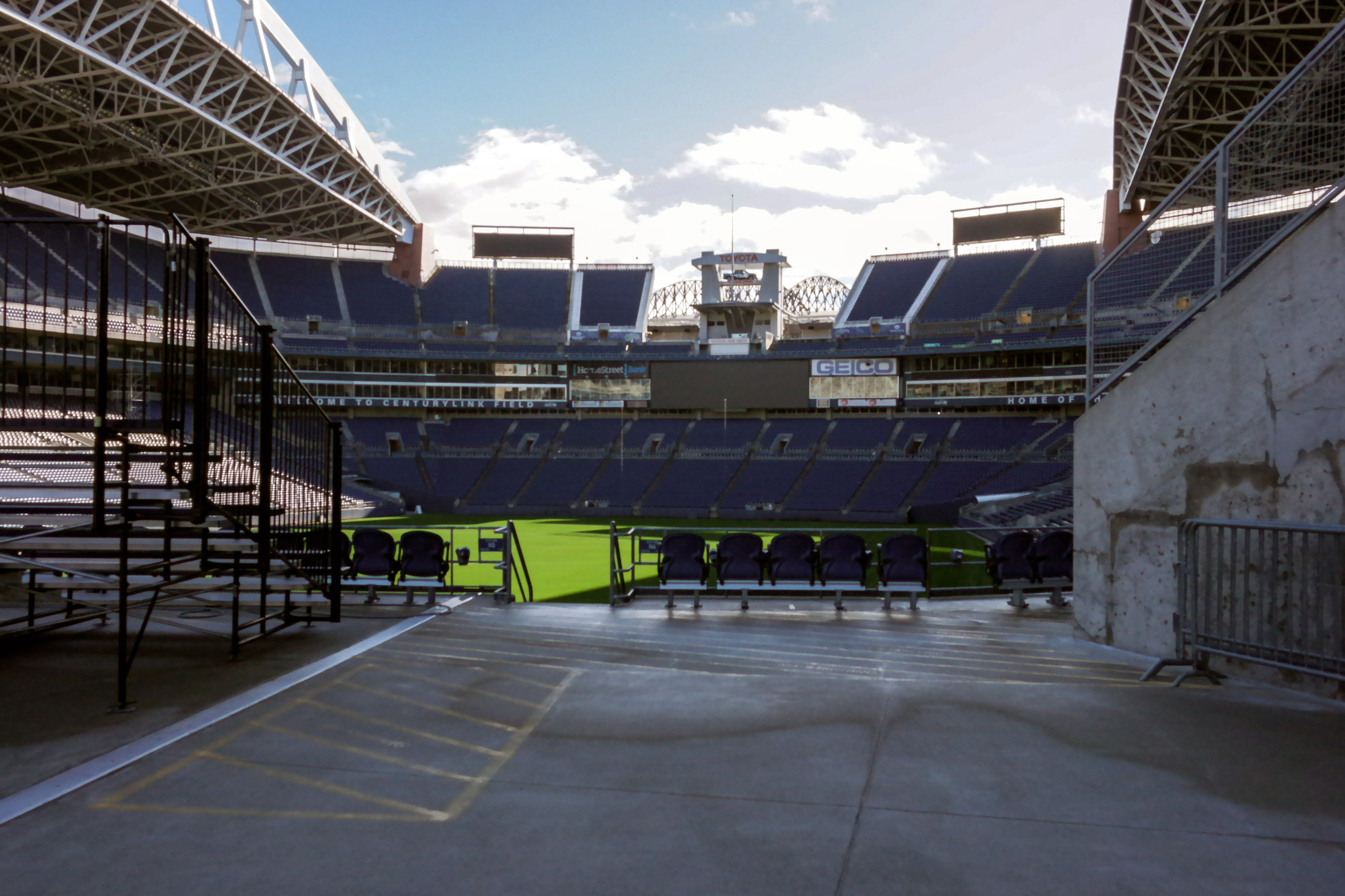 Century Link Field Seattle Washington – HilaryStyle